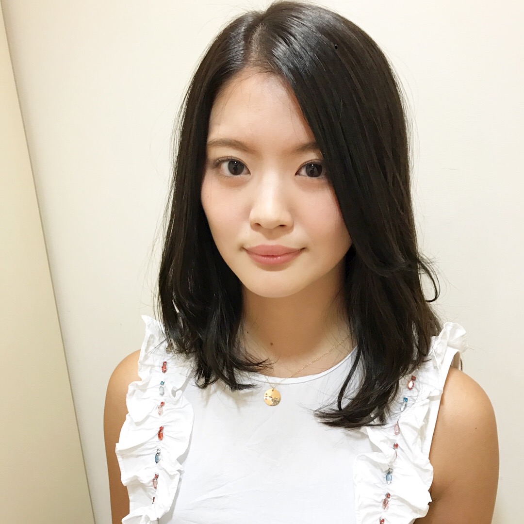 英会話が完璧なRENJISHIのフロント嬢。 | 青山・吉祥寺でショートの得意な美容室・ヘアサロン RENJISHI