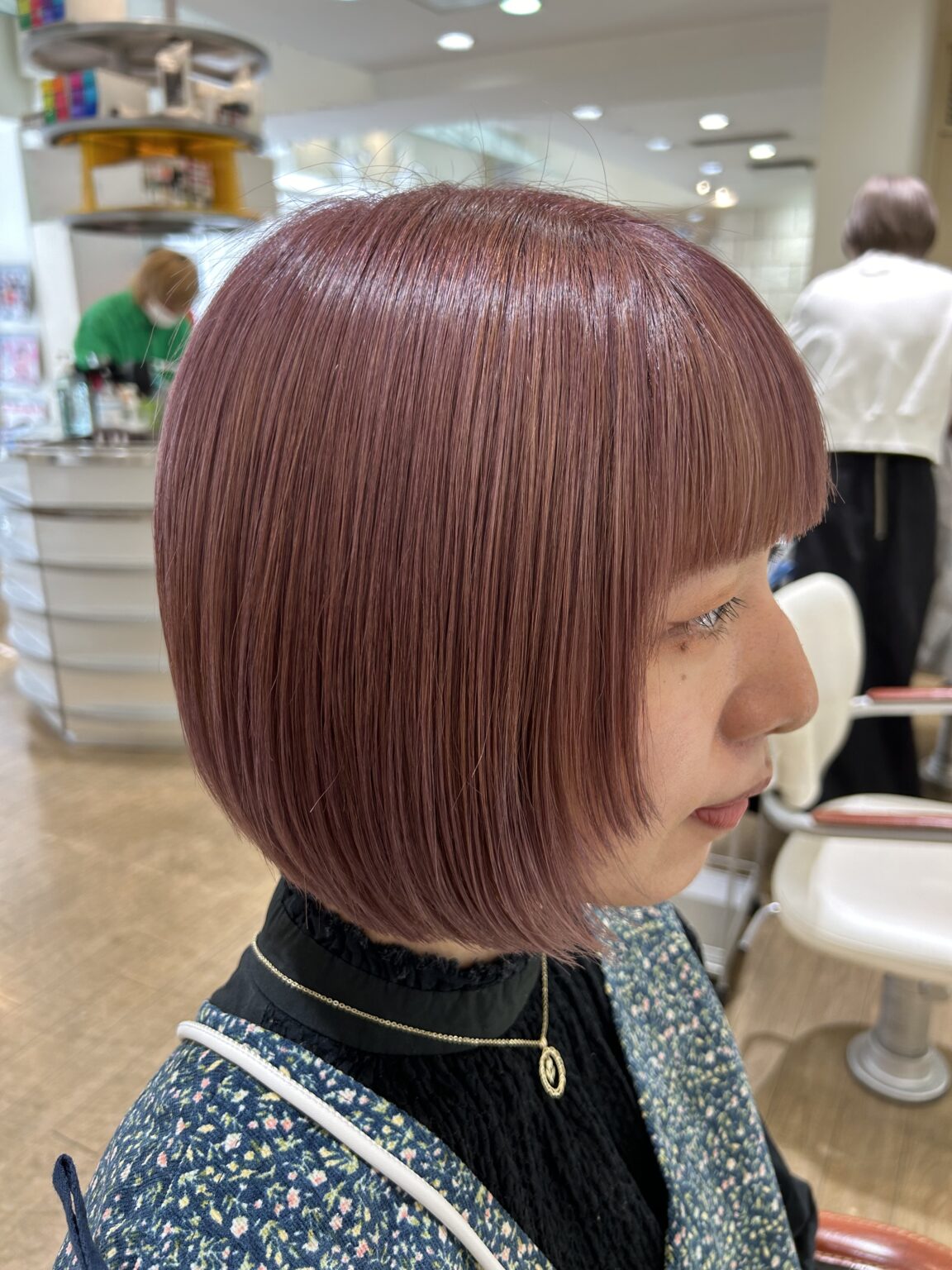 顔まわりレイヤー | 青山・吉祥寺でショートの得意な美容室・ヘアサロン RENJISHI